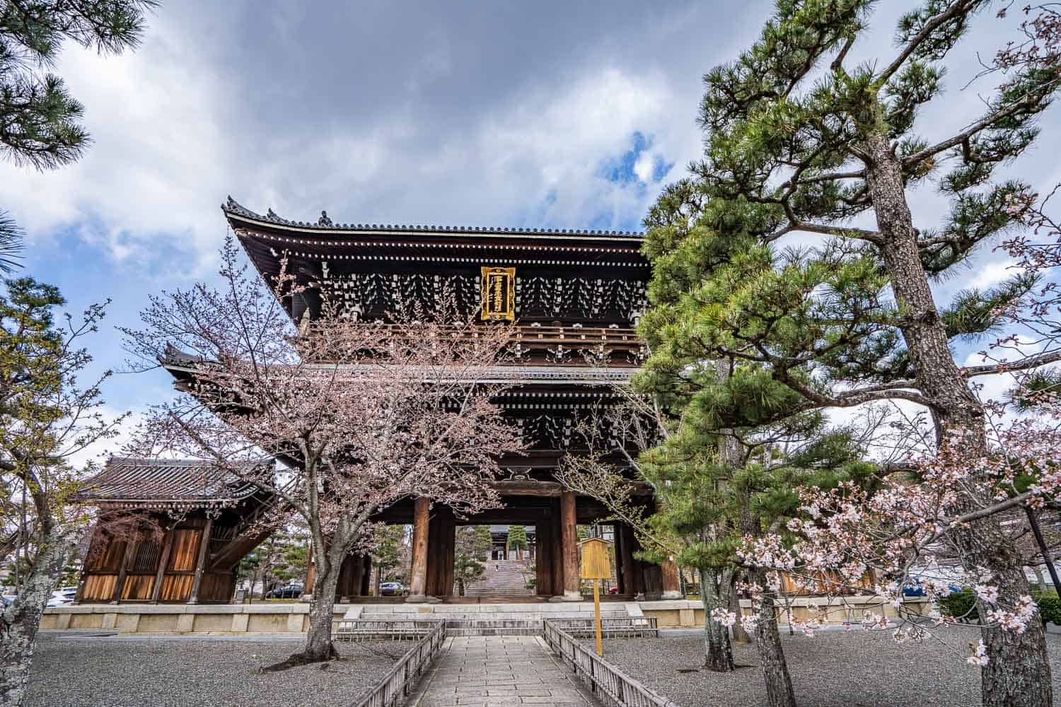 23 Best Kyoto Temples and Shrines to Visit